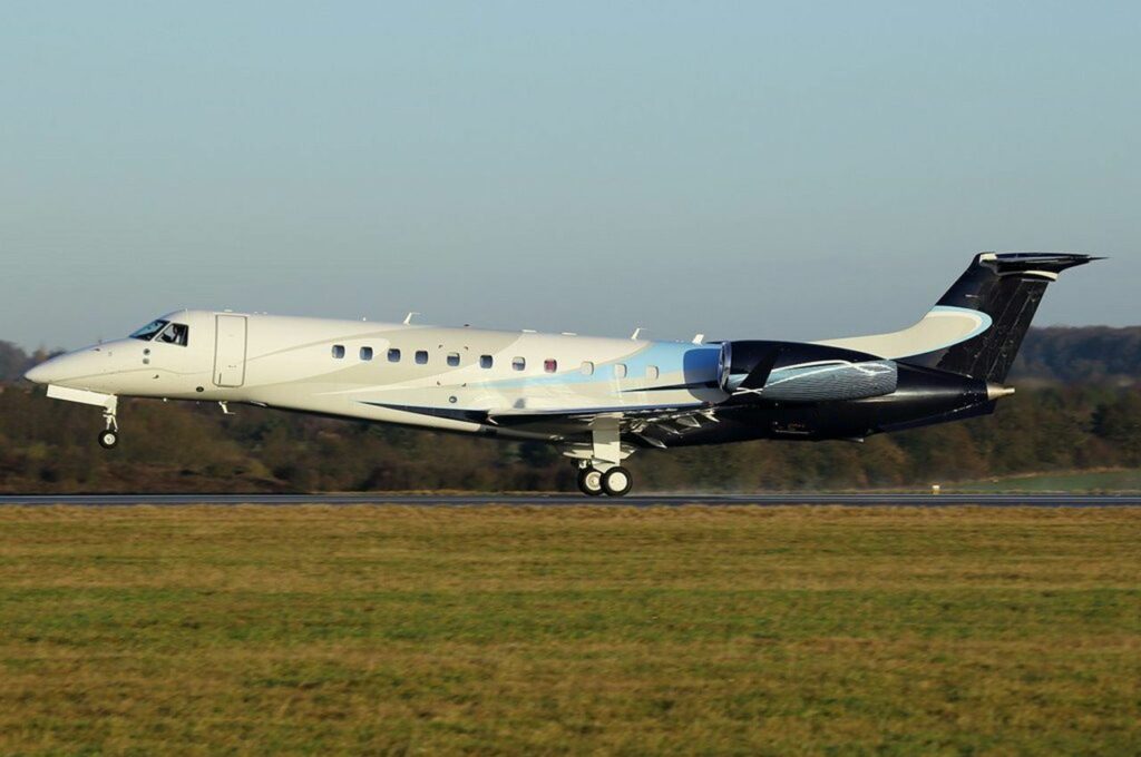 Embraer Legacy 650 | CW Jet